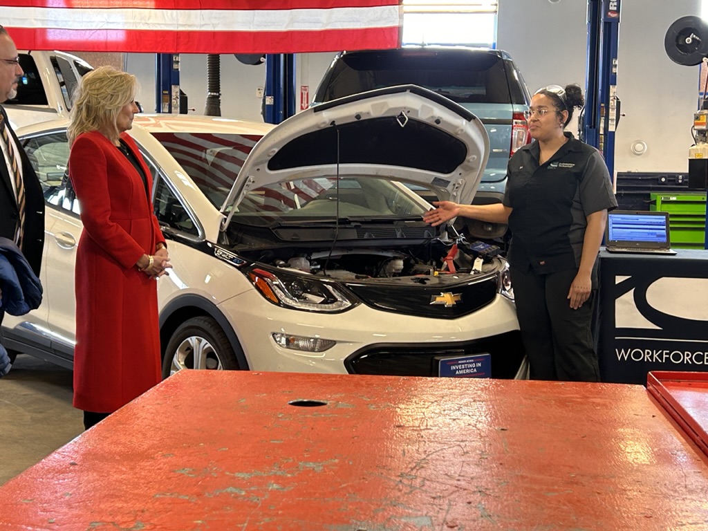 The First Lady on Campus – The SMCC Beacon